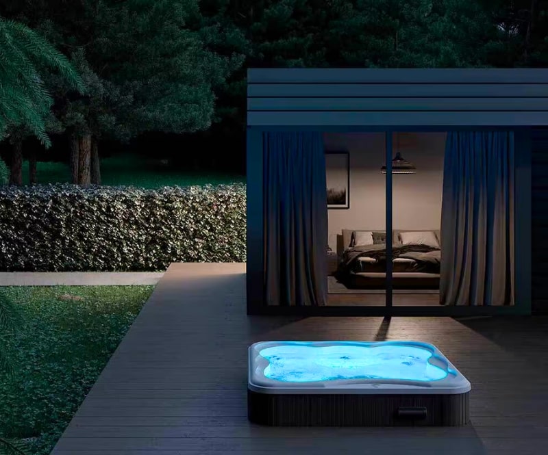 Spa Jacuzzi® professionnel 3 à 4 places - Lodge M - Vente et ...